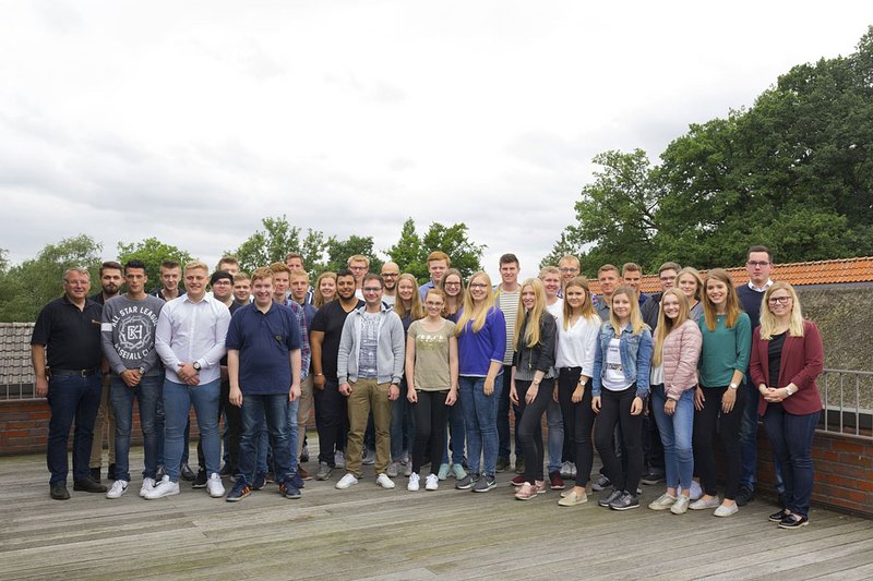 Rekord: 34 neue Azubis - Big Dutchman