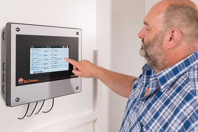 Digitization in the poultry house – and much more - Big Dutchman