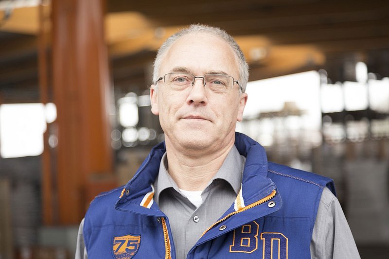 Peter Kenkel begeht 25-jähriges Arbeitsjubiläum - Big Dutchman